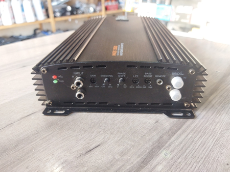 Usilitel AMP 3000 W tali