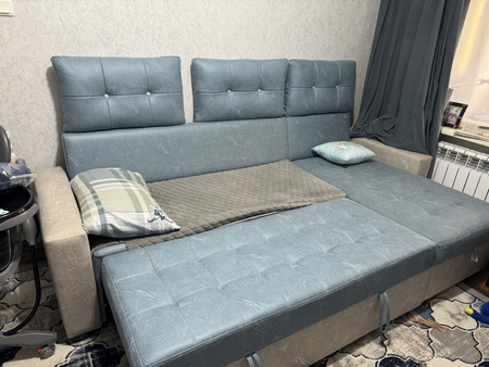 Продам уголок состояние новое купили в июле