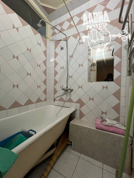 2/3/4 Буюк Ипак Йули, Аптека 36.6, кирпич балкон 2х6