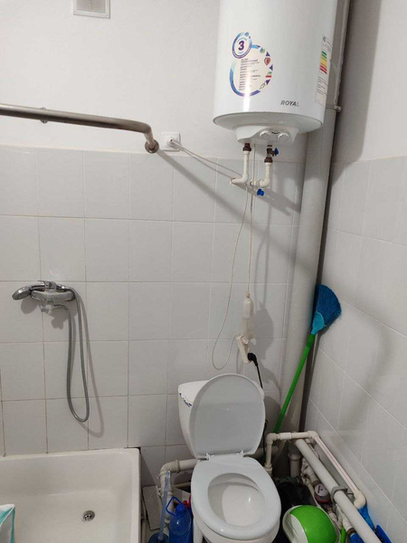 Xiva dashyoqda 3 xonali kvartira sotiladi