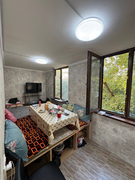 15 квартал 1в2/3/4 Балкон 2х6 Кирпич 40м²