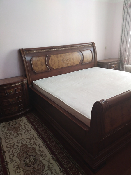 Продам спальный гарнитур.цена окончательная.китайская мебель оригинал