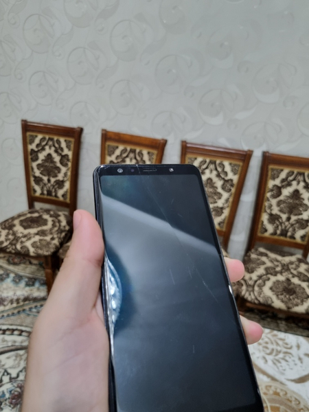 Samsung a7(2018), 4/64гб