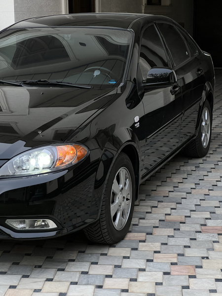Chevrolet Gentra 2022-23 toza