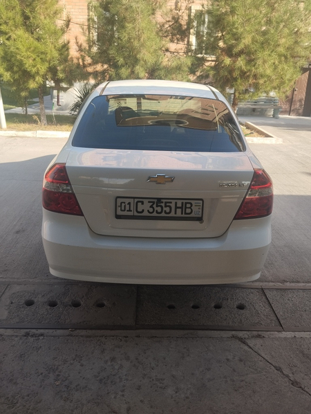 Nexia 3 Ravon  sotiladi