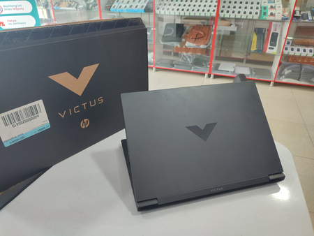 HP victus core i5 12 avlod 7 kun ishlatilgan