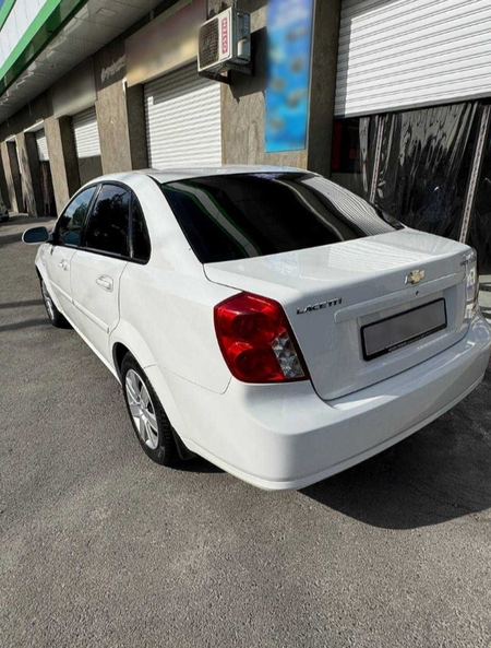 Chevrolet Lasetti sotiladi