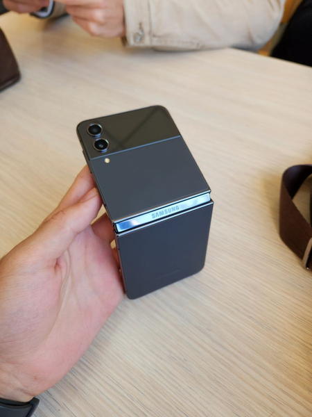 Samsung Z Flip 4 8/512