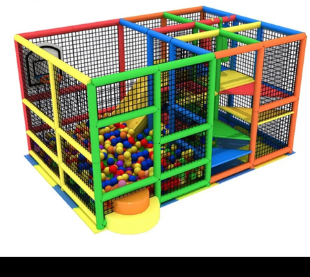 Bolalar maydoychasi va trampolin