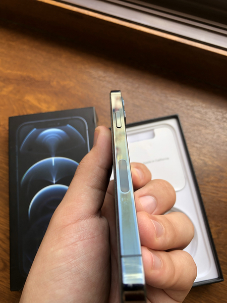 iPhone 12 pro LL/A full sotladi