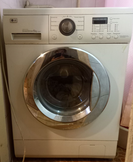 Срочно продам квартиру !!!  2х ком с балконом 2*8 ипотека есть