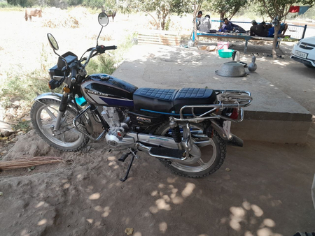 Mototsikl yangi kop yurmagan