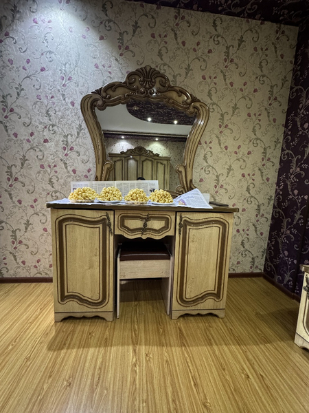 Спальный мебеллар сотилади