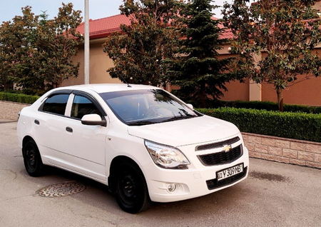 Продам кобальт 2018года 2 позиция. Чистая