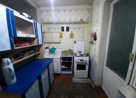 ,Yunusobod 4 kv 2/3/4 uy qizlarga ijaraga beriladi