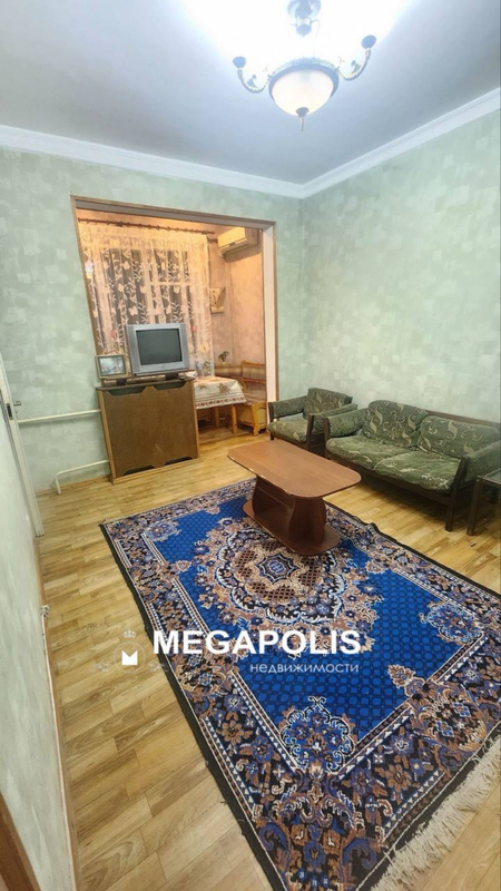 * 3 хонали СРОЧНО. Торговый центр. Чиланзар 3