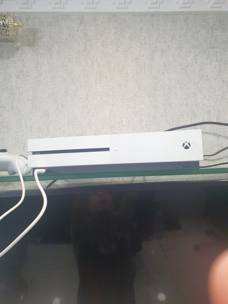 Xbox oneS 1TR купленно платные игры
