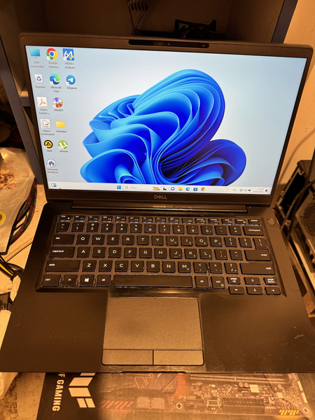 продается ноутбук dell 7400 i7 8665u 4/8 4.8 ghz 16/512 ips fhd