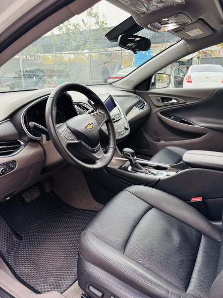 Malibu 1,5 turbo 2020 yil kraska toza rul bar sidenya premieriki