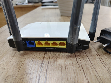 Продаются WI-FI роутеры