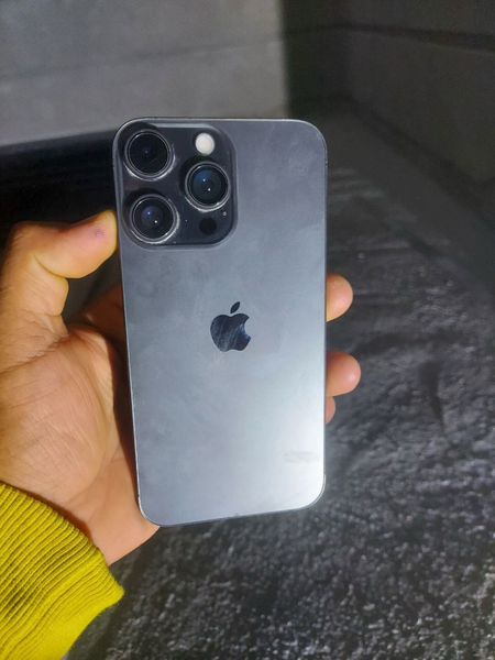Iphoni Xr Iphone 15 pro korpisda zavoddan cqgan ideal 88 yomks 128 tal