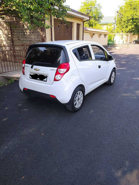 продам chevrolet spark