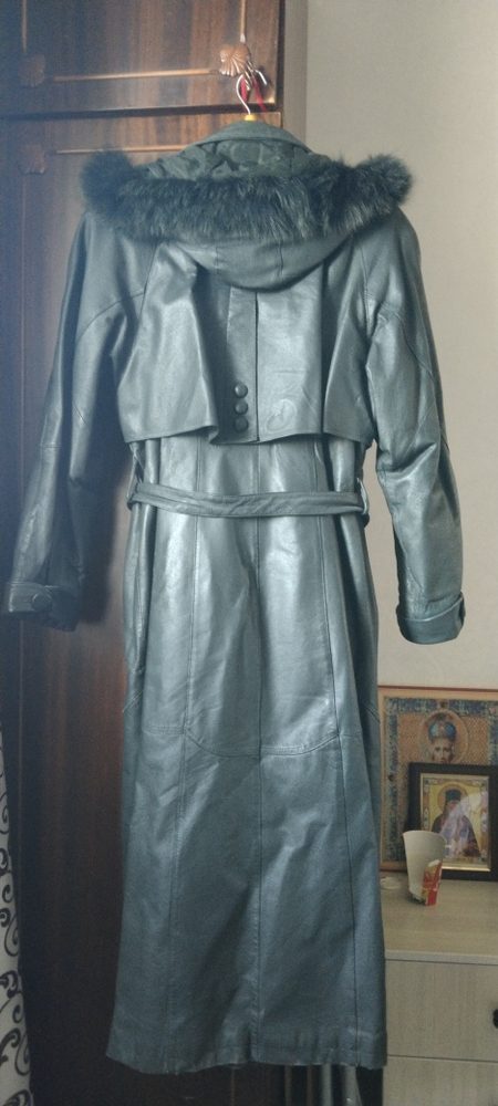 Плащ кожаный женский р.48