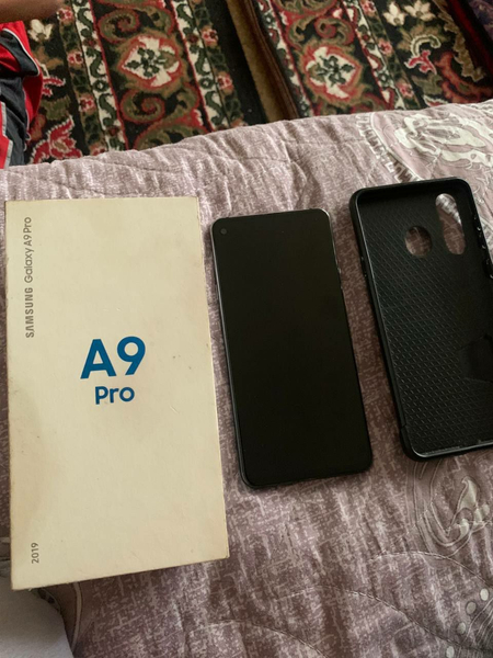 Samsung a 9 pro sotiladi