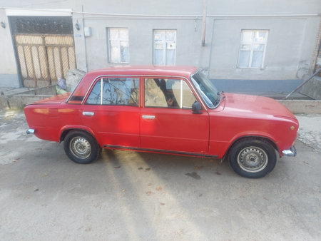 Sotiladi vaz 2101