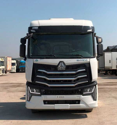 Седельный тягач Howo-Max 6x4 ZZ4257V424KE1CK газовый на метане