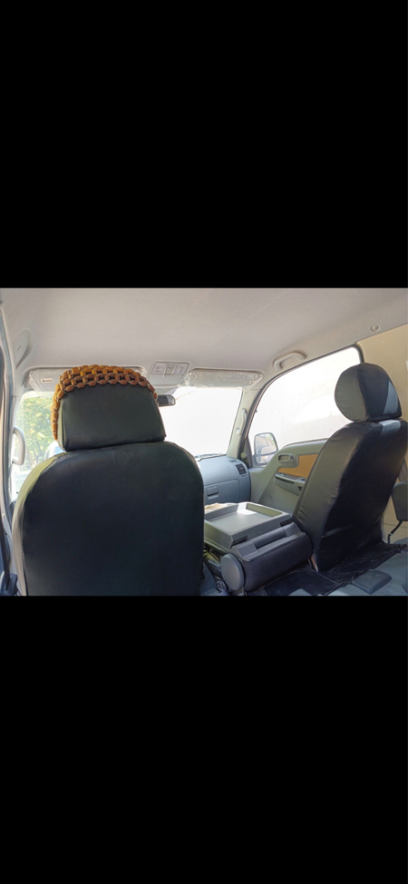 Kia bongo srochni sotiladi