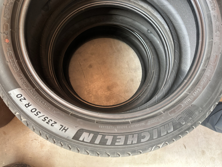 Балон/Balon/Автошины 20 Michelin E-Primacy 235/50 R20