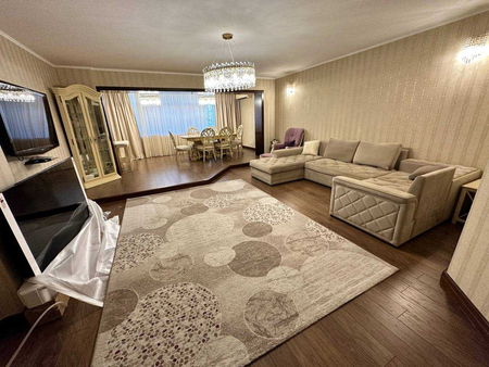Ц1.    -3+2/3/4-  кирпич   77-серия  ( мебель + техника )   144 м²