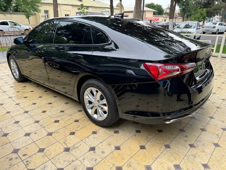 Chevrolet Malibu XL