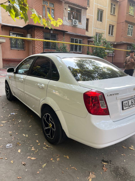 Chevrolet Lasetti 1.6