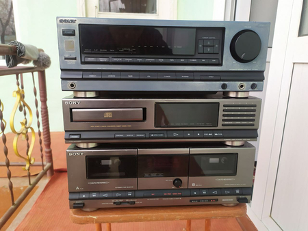 Sony usilitr juda chiroyli chiqaradi signalni
