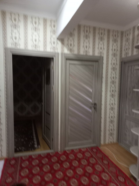 Kvartira 3xonali 4 etajniy dom 3chi etaj