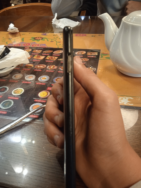 Redmi8A 64/4 aybi ekranda