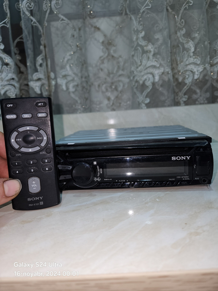 Sony CDX -GT520U