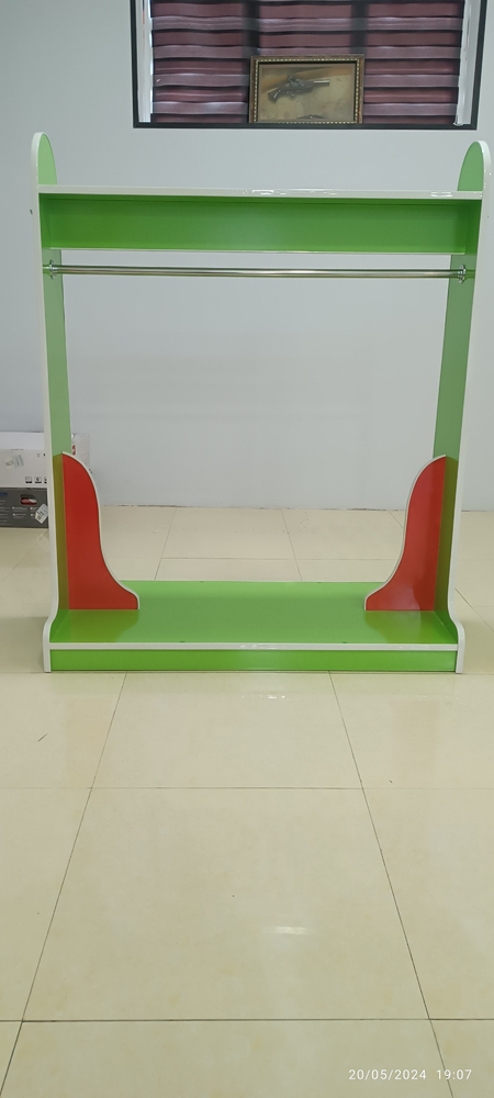 Bolalar garderobi