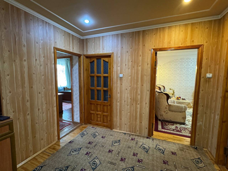 Госпитальный базар  4/8/9 продам.  Срочно