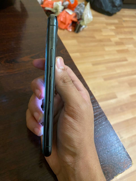 Iphone 11pro sotiladi