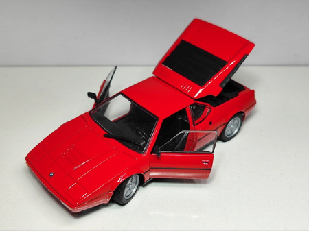 BMW M1 E26 1978 коллекционная масштабная модель - Доставка