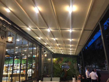 Pergola. Tent. Kafe restoran. uylar uchun soyabon.