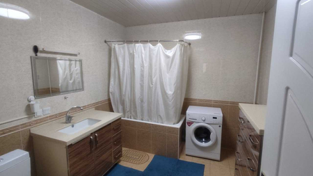 (К129041) Продается 4-х комнатная квартира в Мирабадском районе.