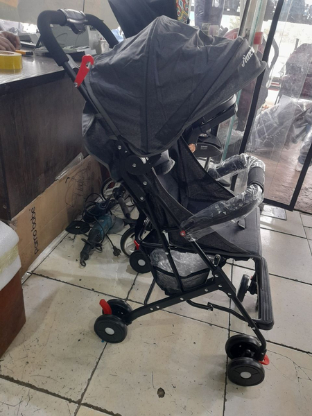 BOOOM SKIDKA JIAWABABY firmasidan Yengil chemodon kolyaskalar