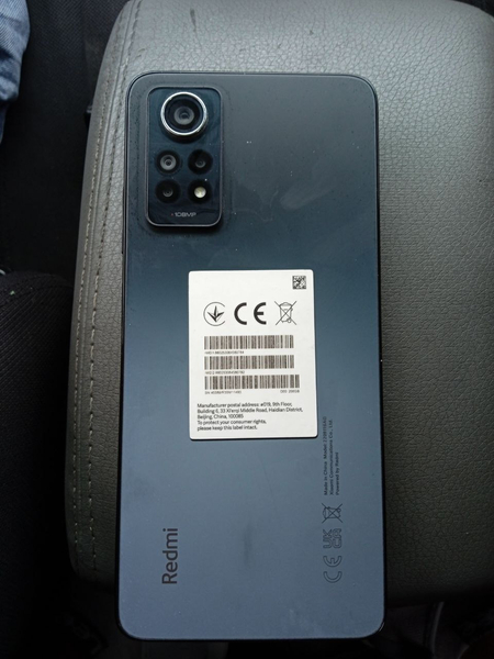 Redmi not 12 pro 8 GB 256 Tel yangidek aybi yóq dakumet karopka