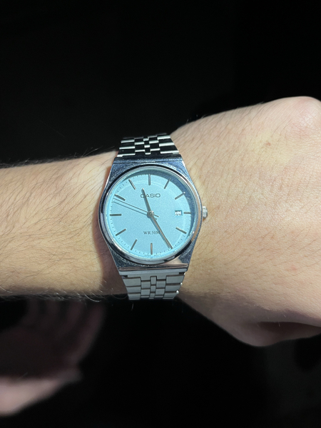 CASIO soat UNISEX sotiladi