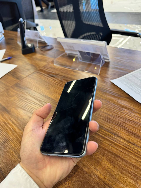 Realme 7  6/128 gb holati yaxshi ishlashlari