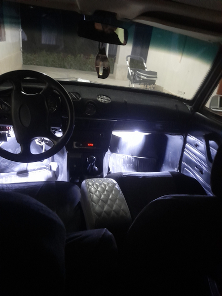 Vaz 2106 sotiladi